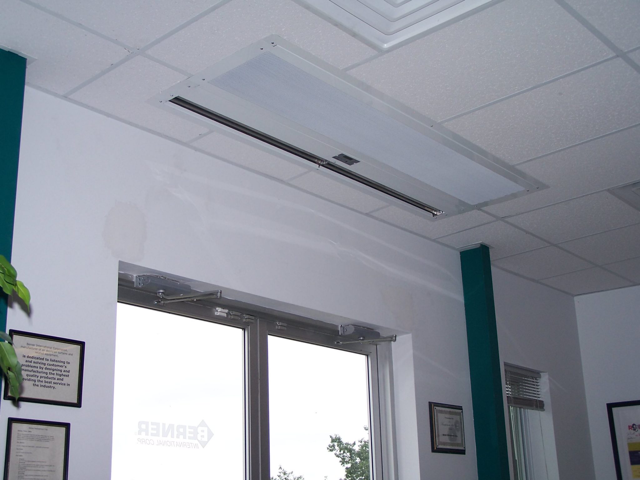 Architectural Recessed 12 Air Curtain | Berner